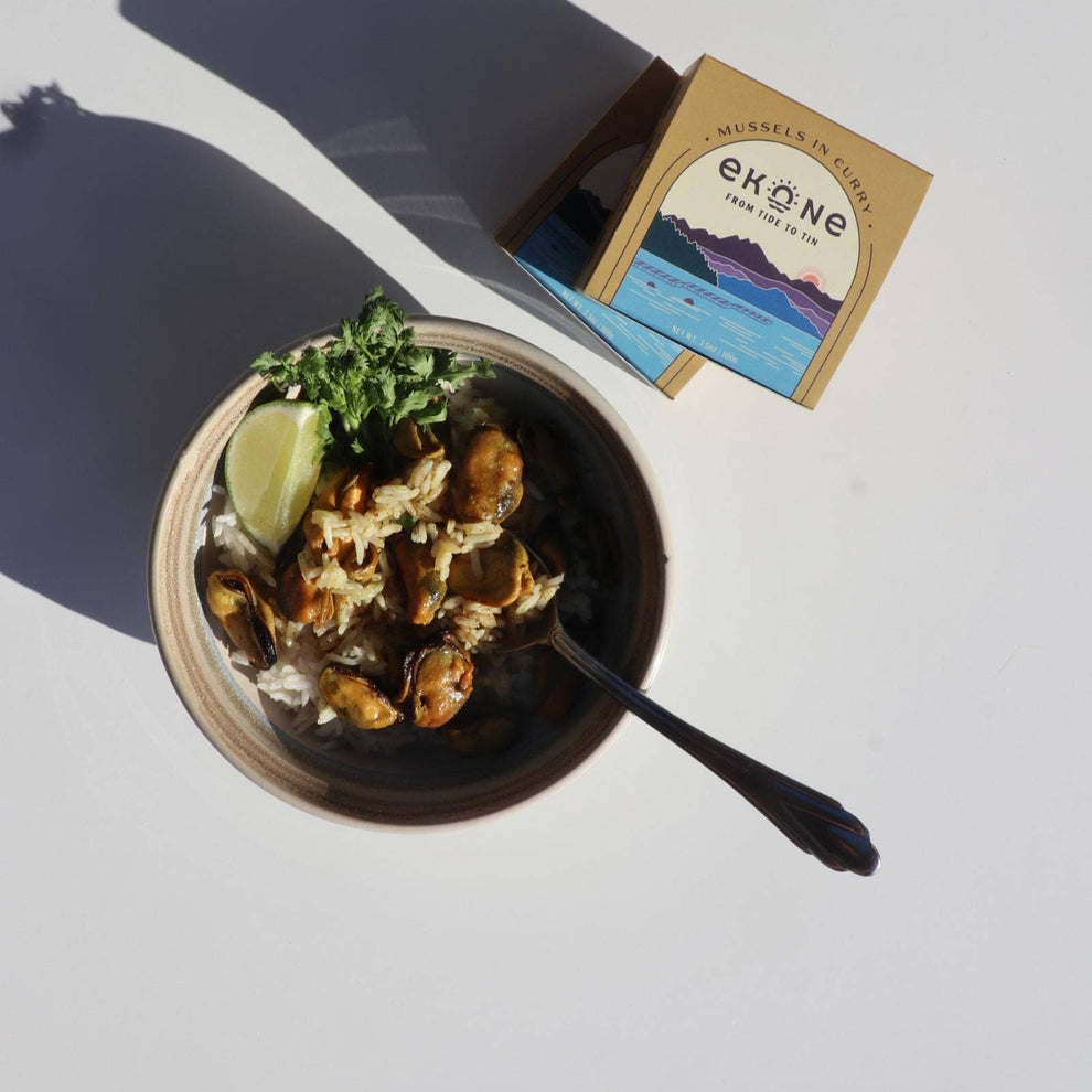 Mussels in Curry – Tacoma Knife